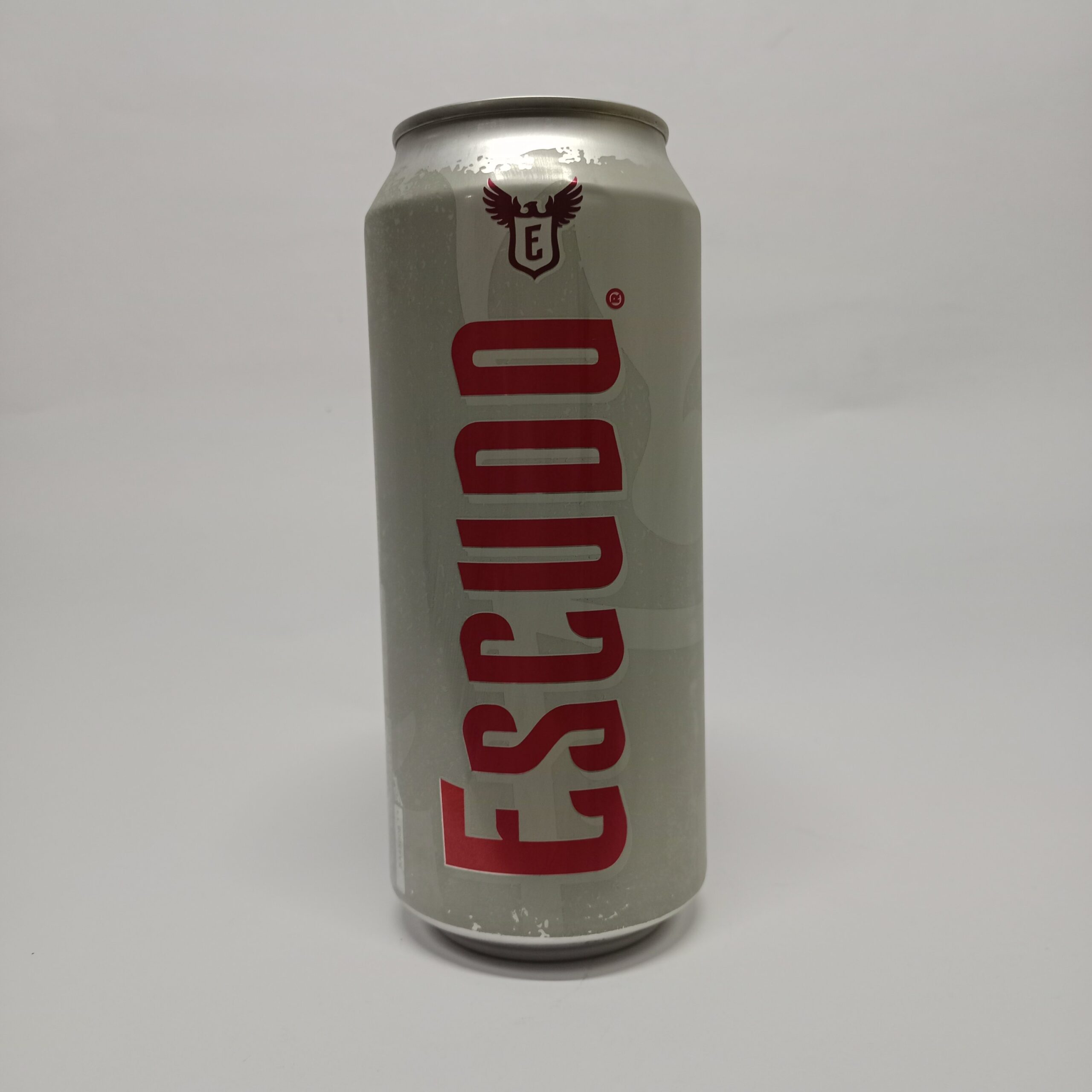 Cerveza Escudo Silver lata 470cc - Licanray