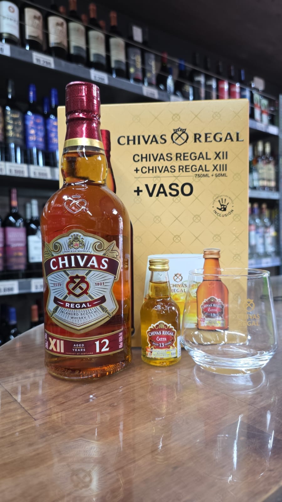 Chivas XII años 750ml + Chivas XIII 50ml + Vaso (combo pack) - Licanray